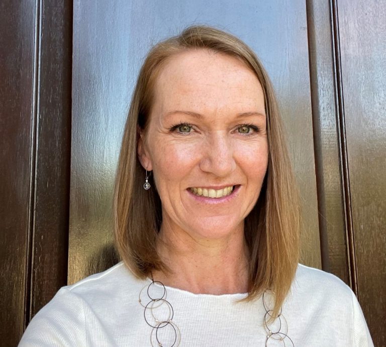 Tracy Van der Merwe – Left-In